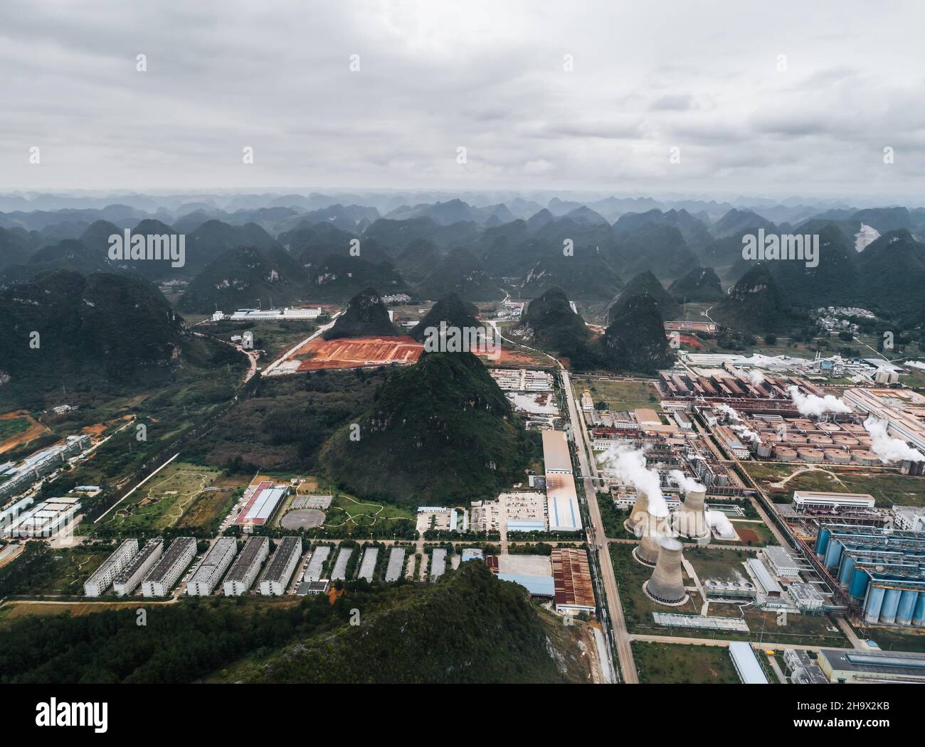 Alumina plant hi-res stock photography and images - Alamy