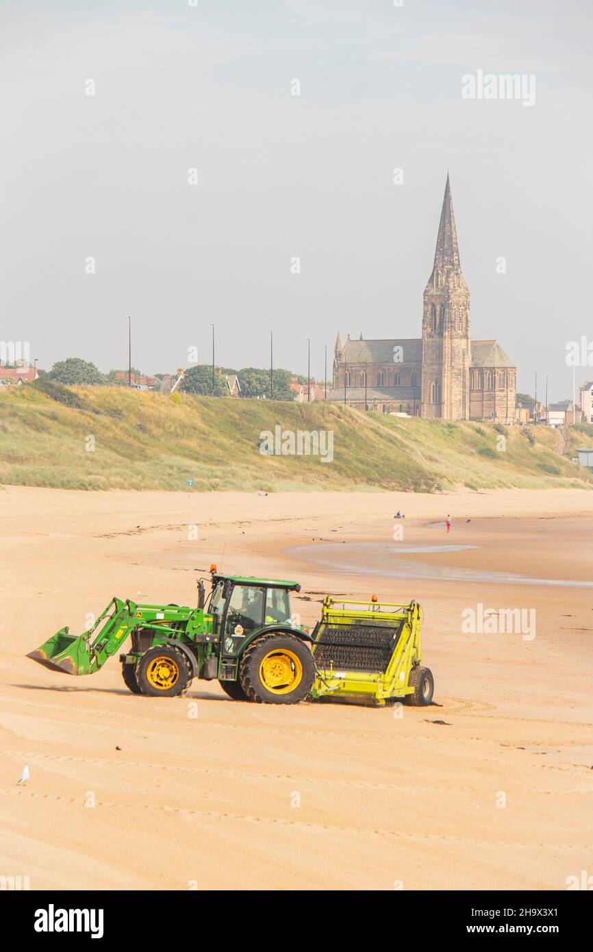 Tractor tyre marks on beach hi-res stock photography and images - Alamy