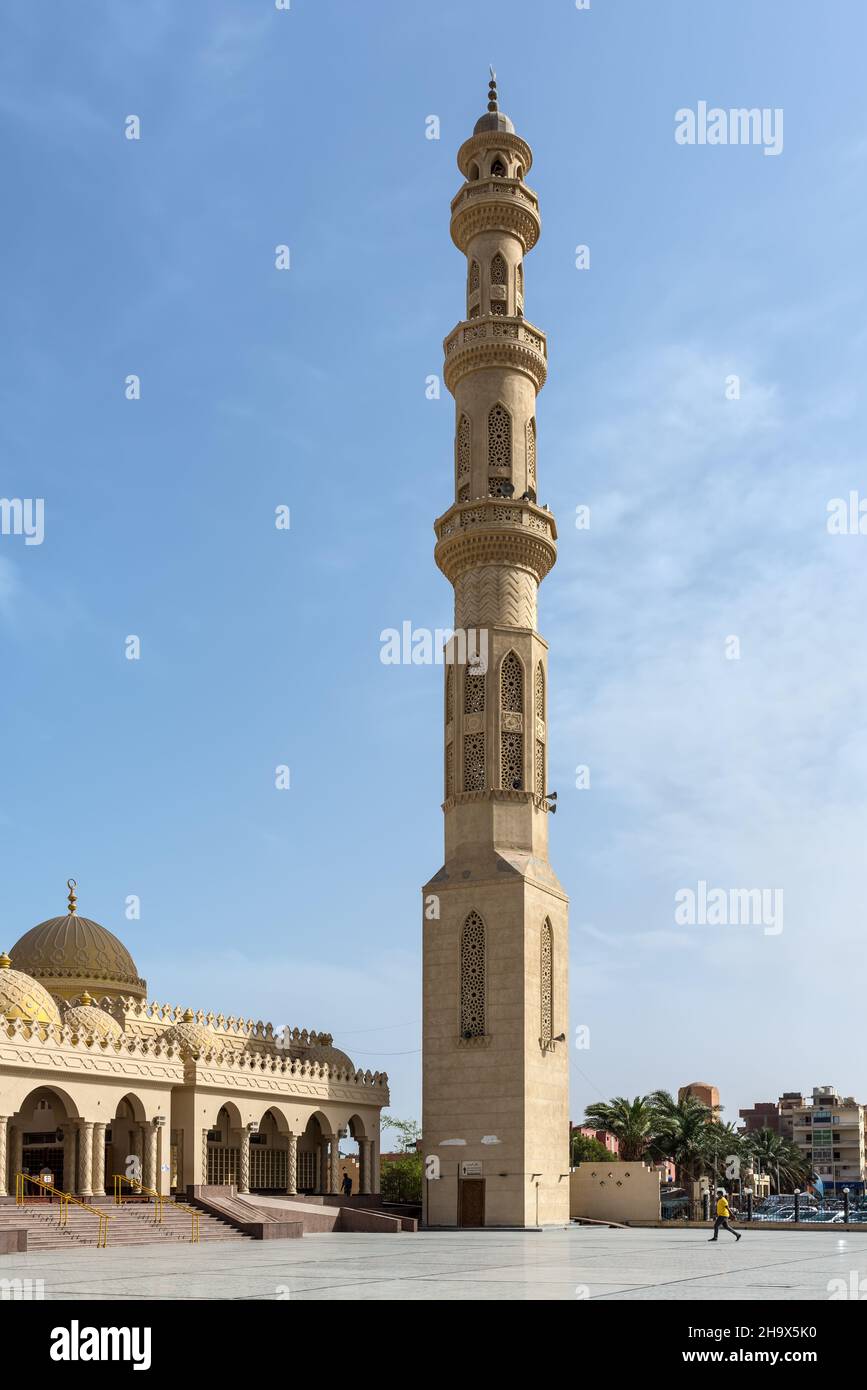 Hurghada, Egypt - May 31, 2021: Minaret of mosque El Mina Masjid in ...