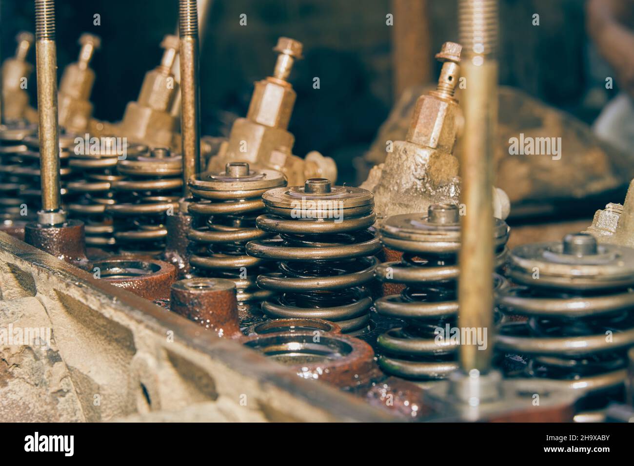 Fuel injector assembly hi-res stock photography and images - Alamy