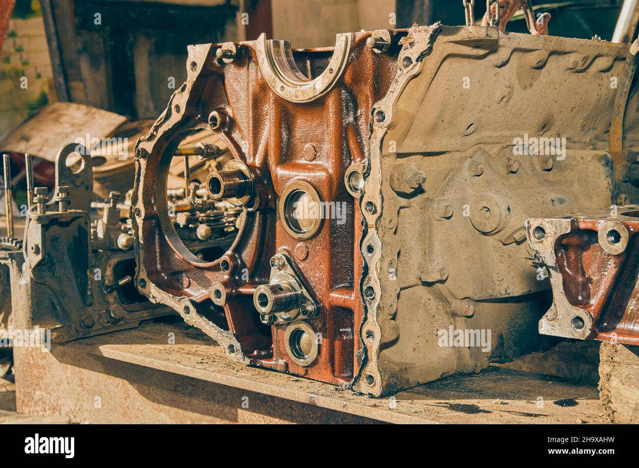 Zoom Side View Cylinder Block and Cylinder Head of Truck Engine and ...