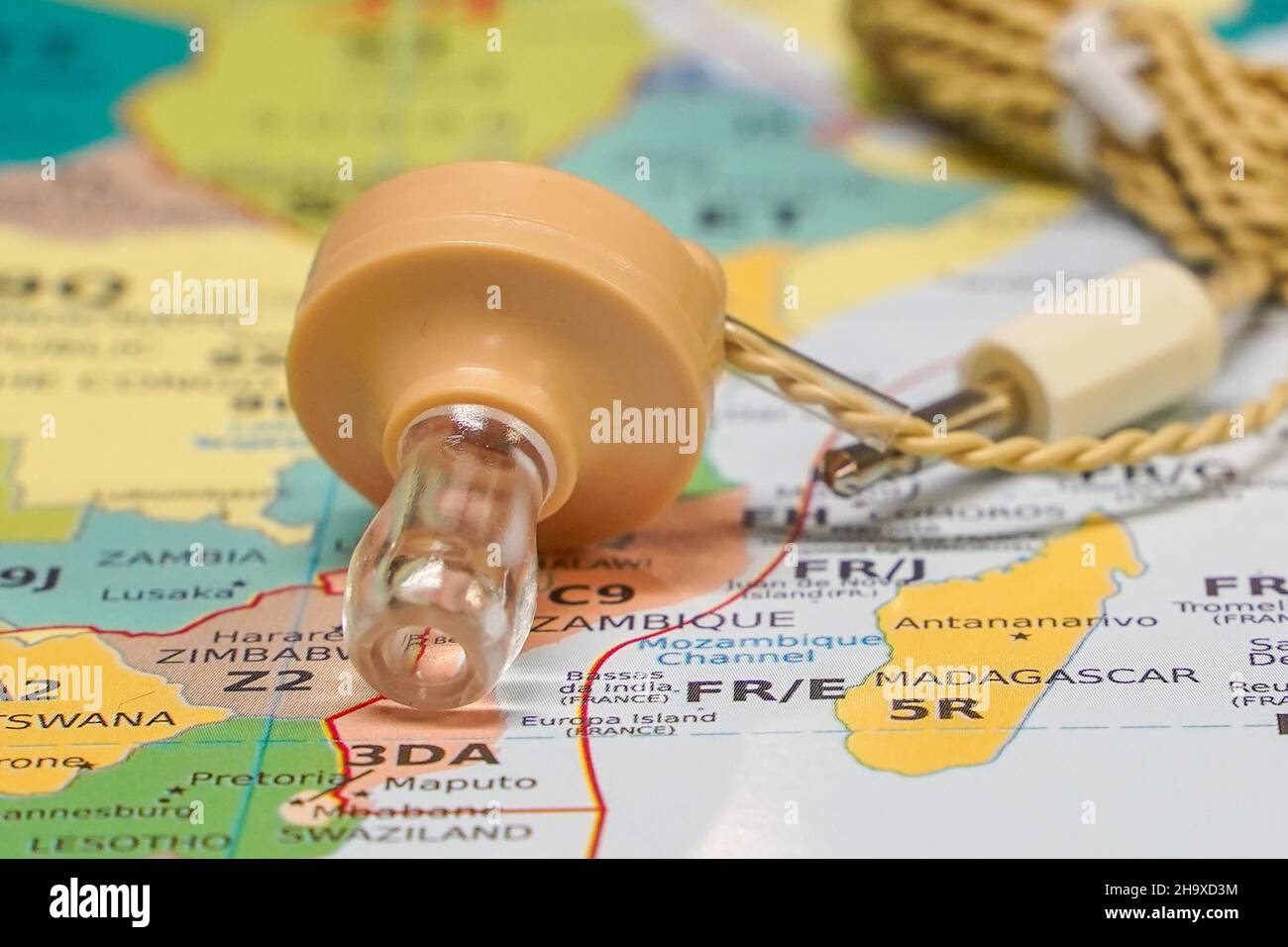 Vintage crystal radio earphone hi-res stock photography and images - Alamy