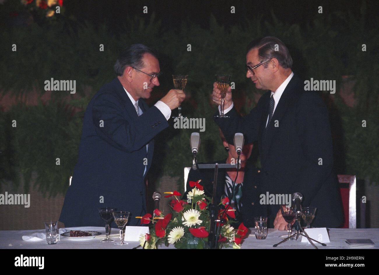 Warszawa 27.10.1987. Na zaproszenie prezesa Rady Ministrów PRL ...