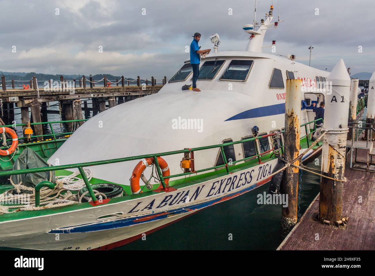 Tiga labuan express ferry hi-res stock photography and images - Alamy