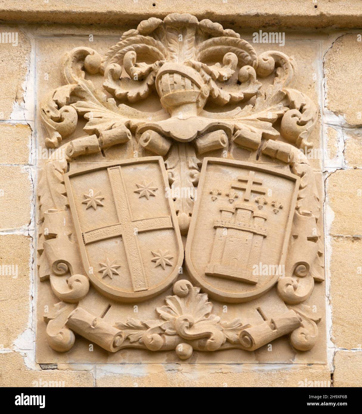 Building buildings heraldry hi-res stock photography and images - Alamy