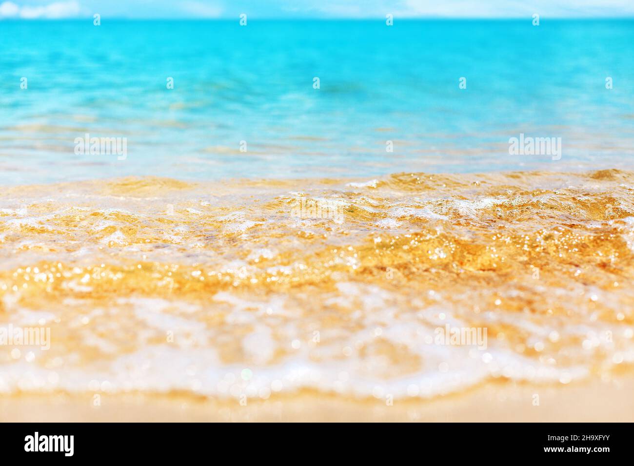 Blue sea wave splash closeup, ocean tide, turquoise water, white foam ...