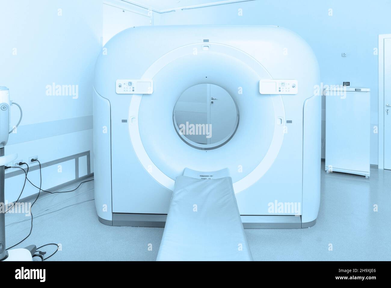 Advanced mri ct scan hi-res stock photography and images - Alamy