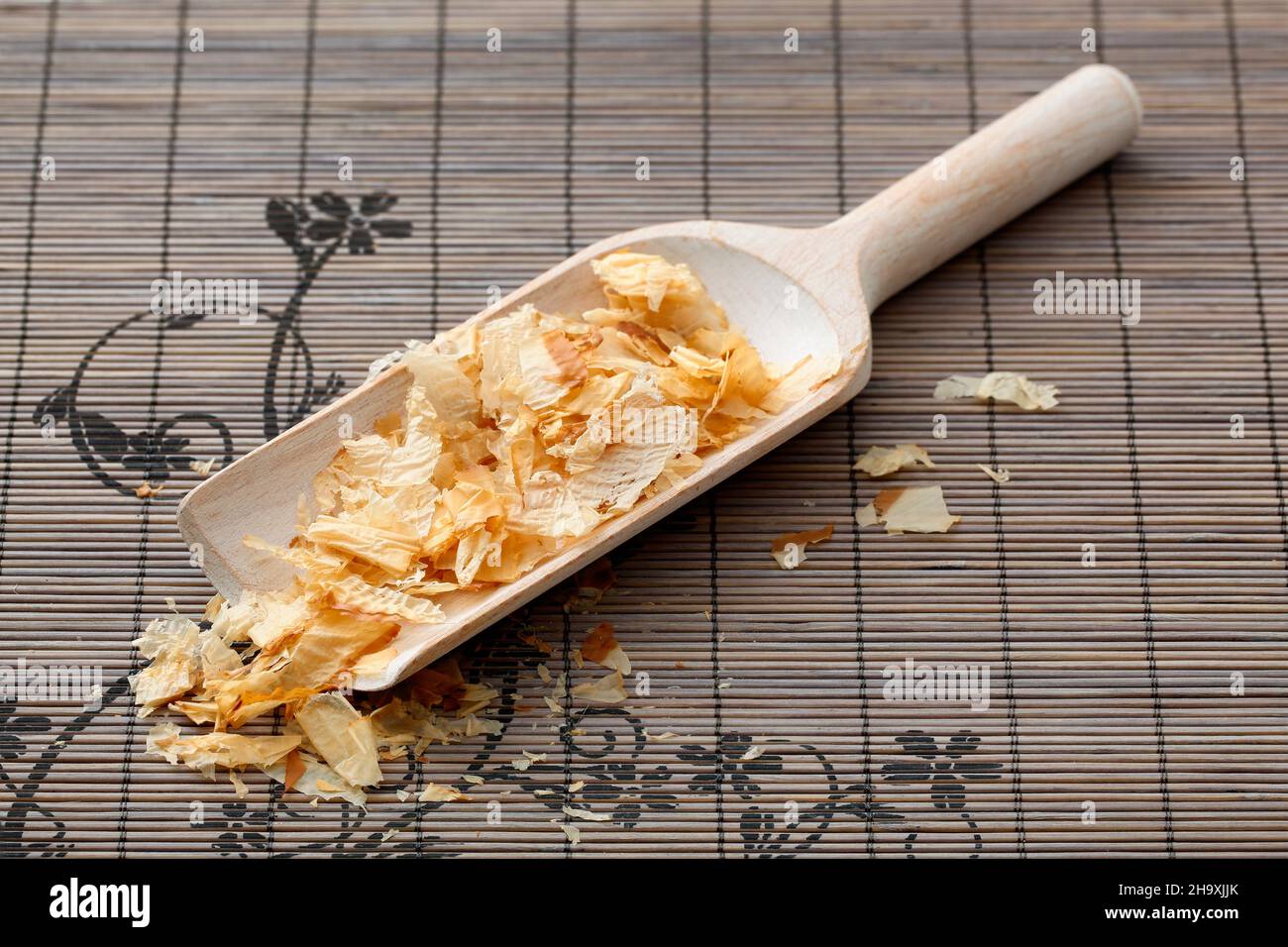 Katsuobushi dried bonito flakes hi-res stock photography and images - Alamy