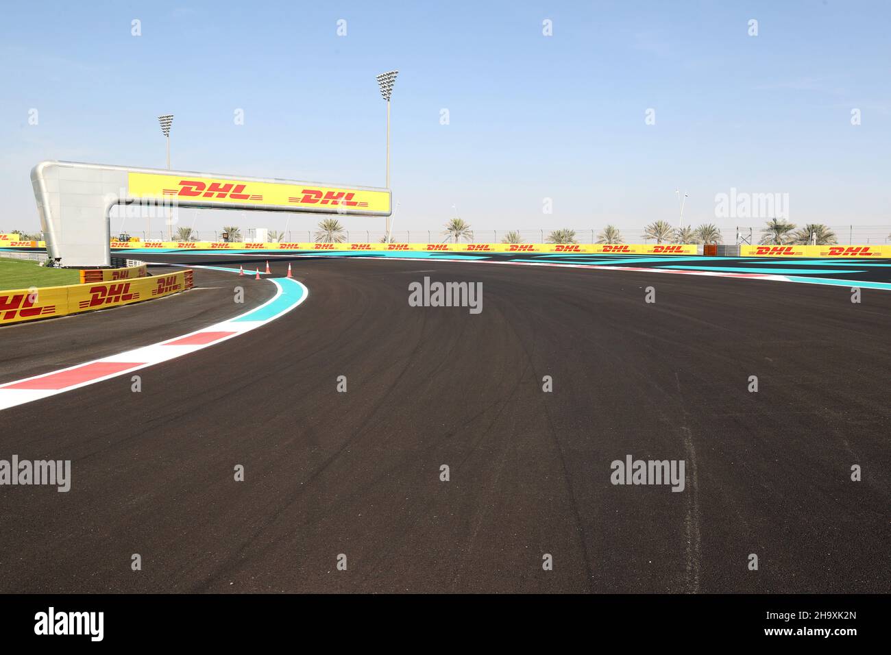 Abu Dhabi, Abu Dhabi. 09th Dec, 2021. Circuit atmosphere - The new turn ...