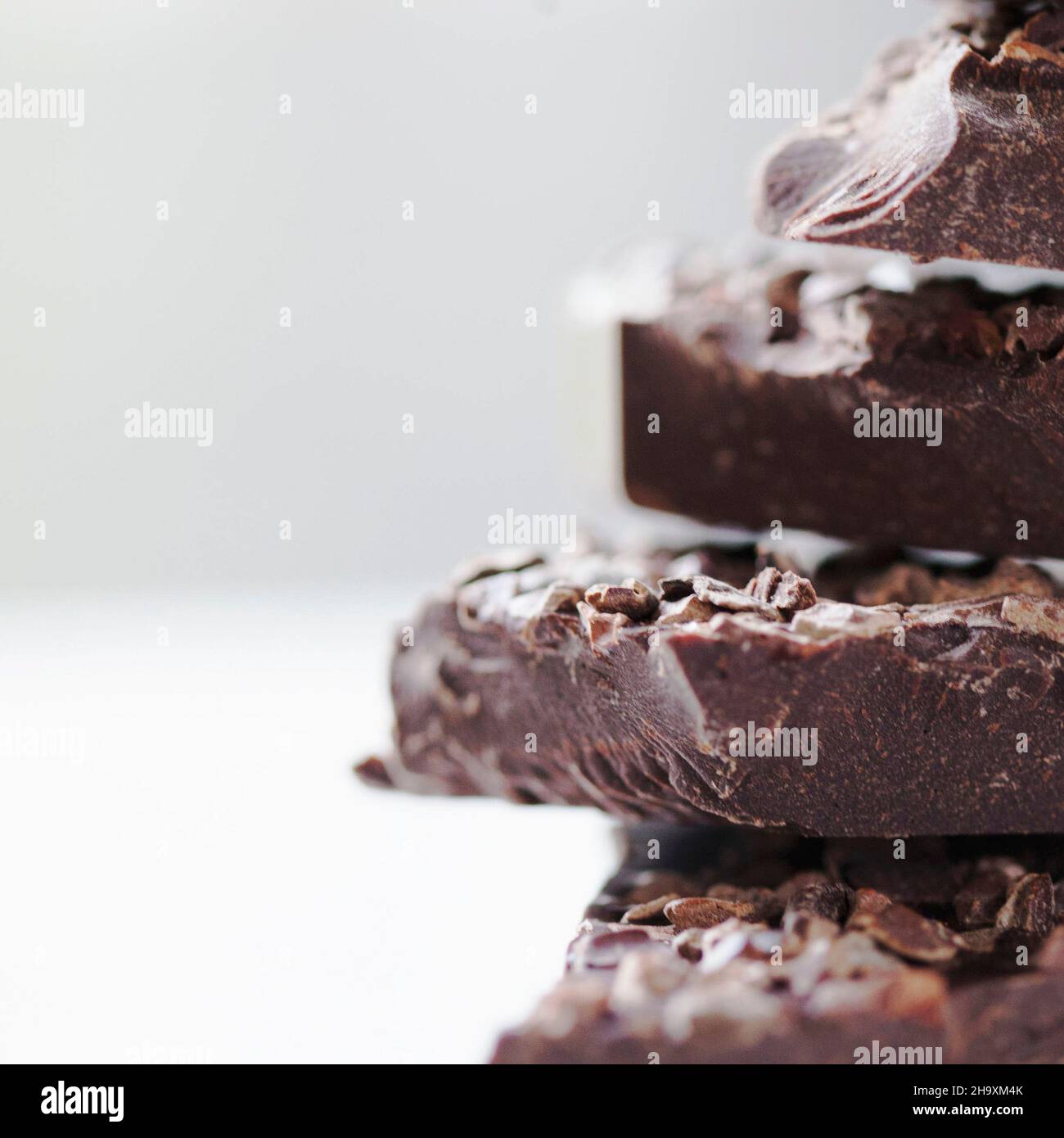 Blocks of chocolate hi-res stock photography and images - Alamy