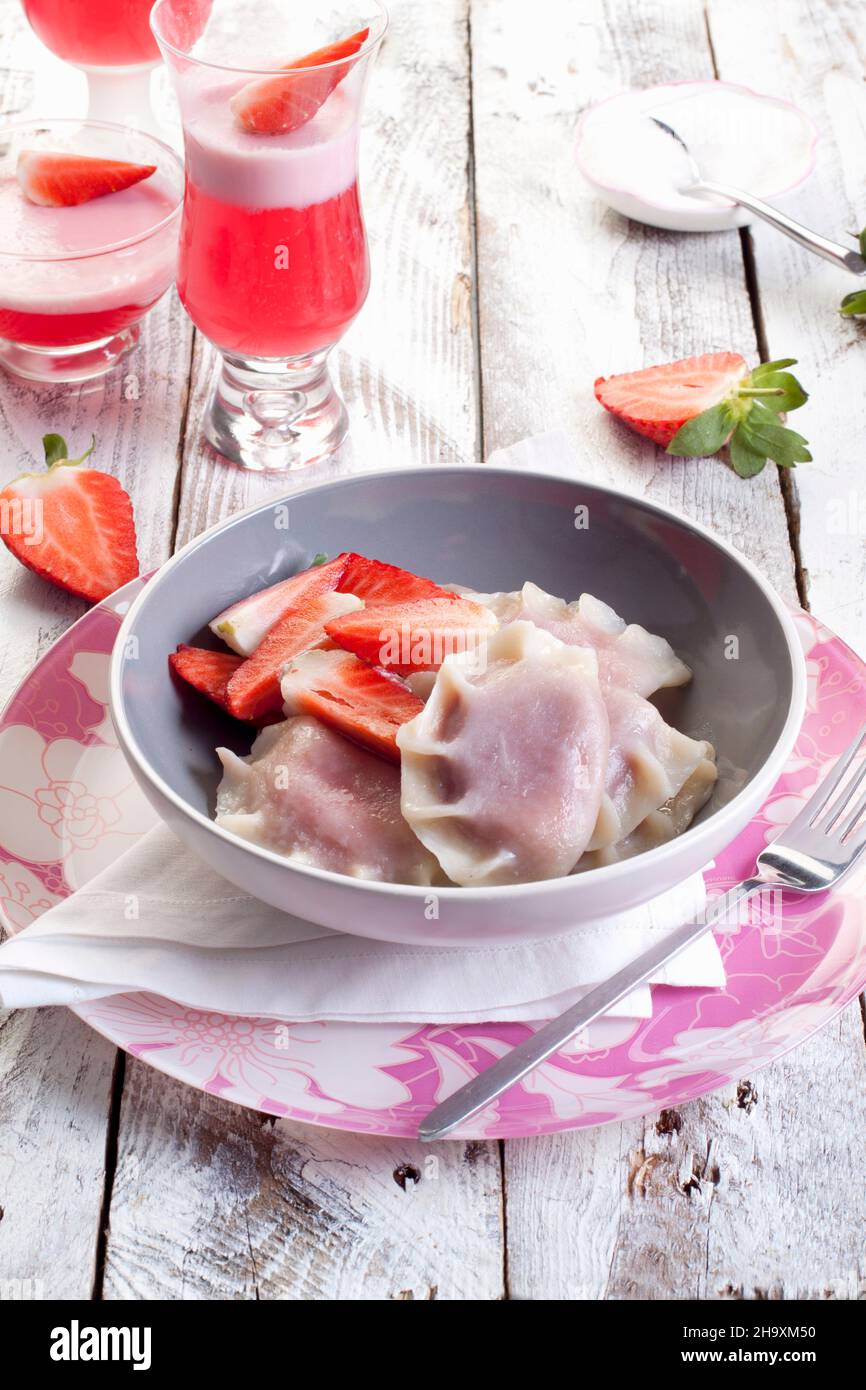 Pierogi strawberries hi-res stock photography and images - Alamy