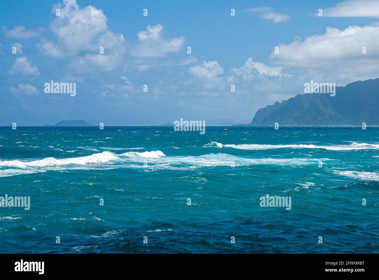Fluid clouds hi-res stock photography and images - Alamy