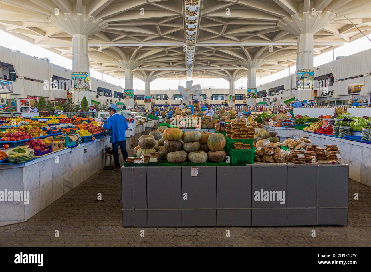 Russian market ashgabat hi-res stock photography and images - Alamy