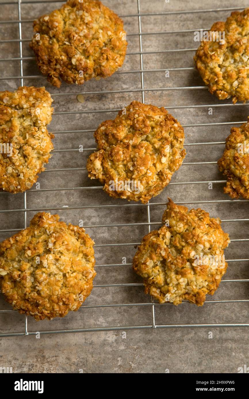 Anzac biscuits on a cooling rack Stock Photo - Alamy