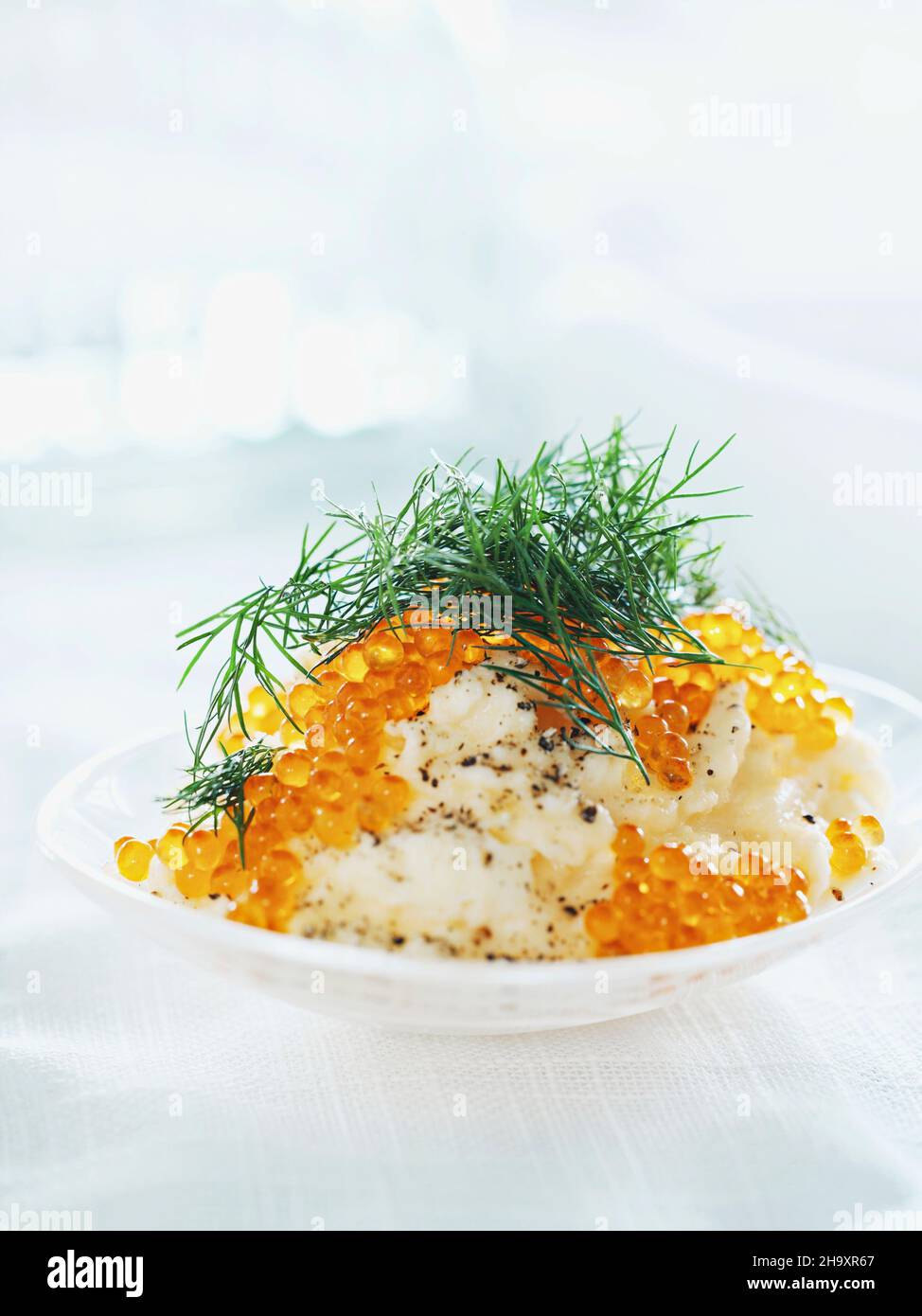 Salmon caviar photo hi-res stock photography and images - Alamy