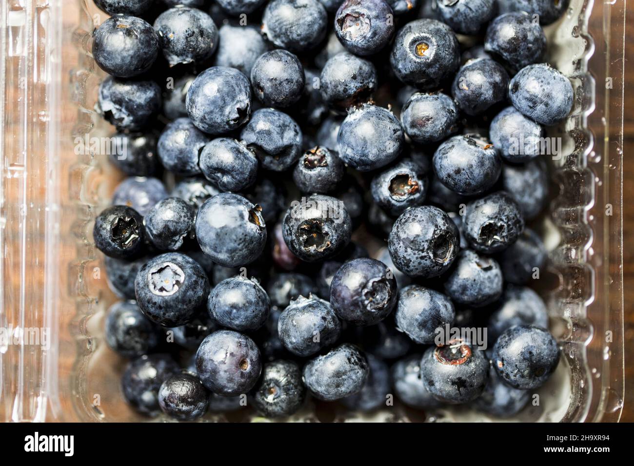 Punnet blueberries hi-res stock photography and images - Alamy