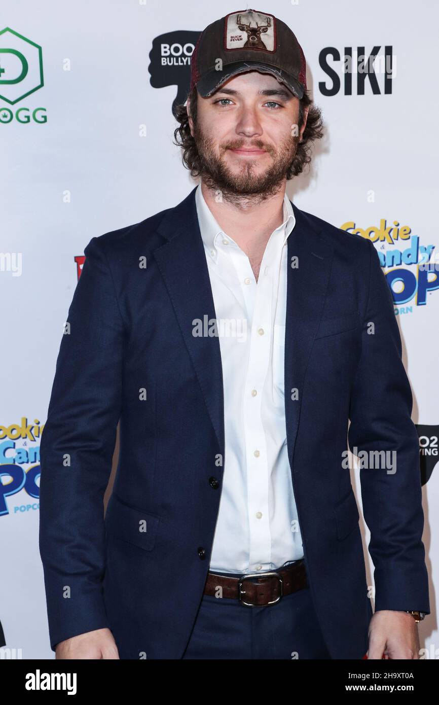 HOLLYWOOD, LOS ANGELES, CALIFORNIA, USA - DECEMBER 08: Actor Jeremy ...