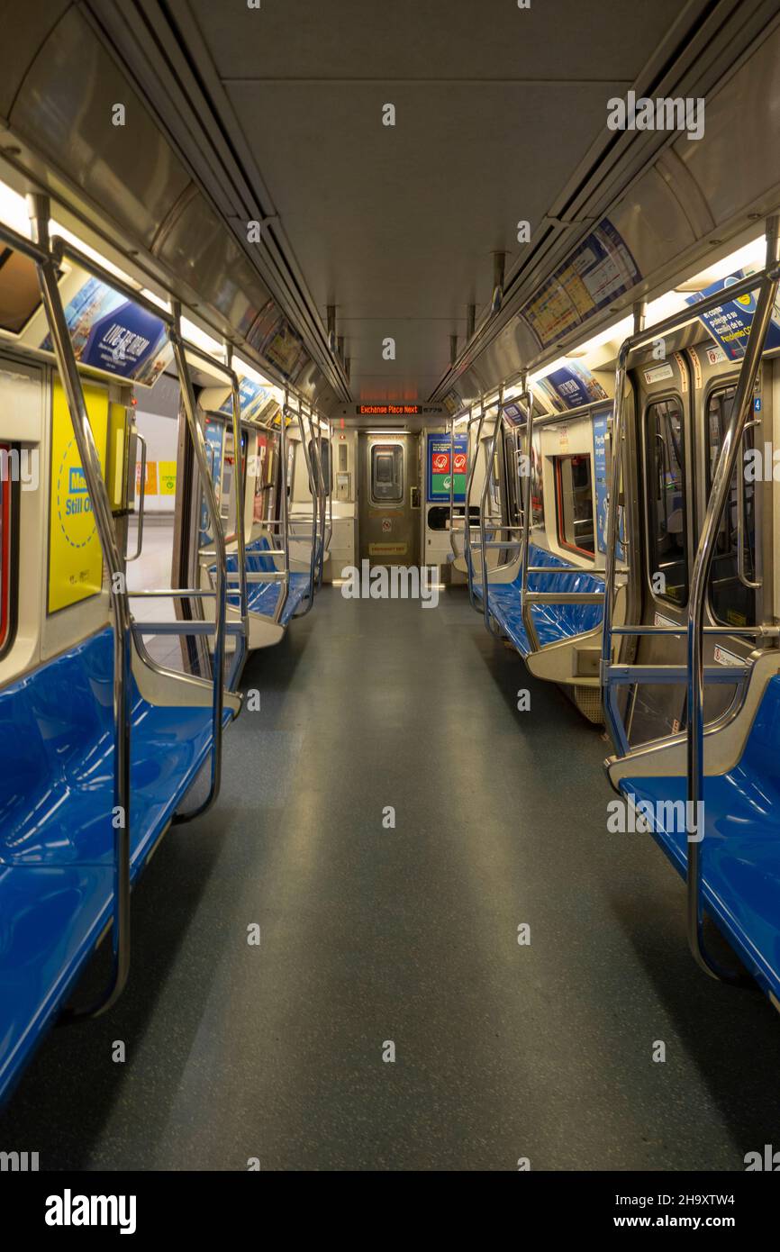 PATH station at the World Trade Center subway platform to Hoboken NJ ...