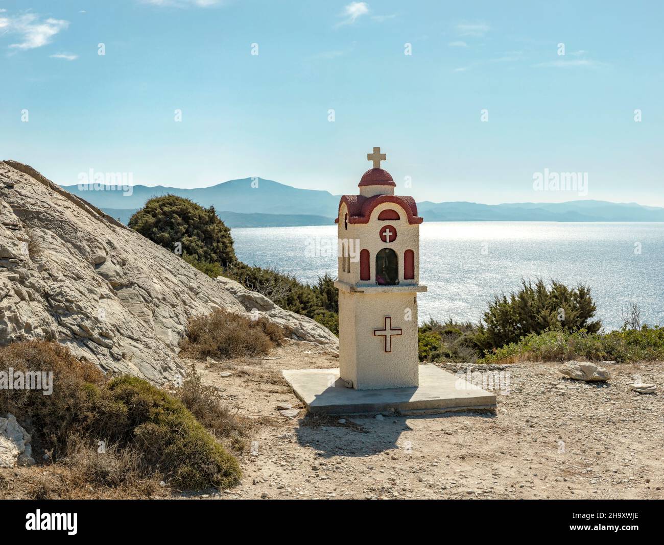 Roadside chapel at the Atavyros coast Stock Photo - Alamy