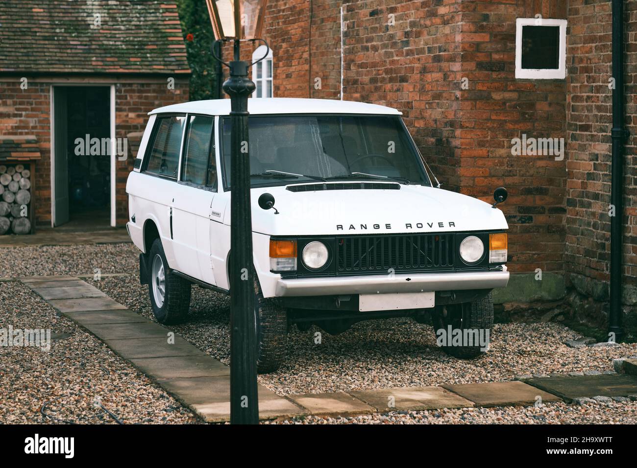 Range rover classic hi-res stock photography and images - Alamy