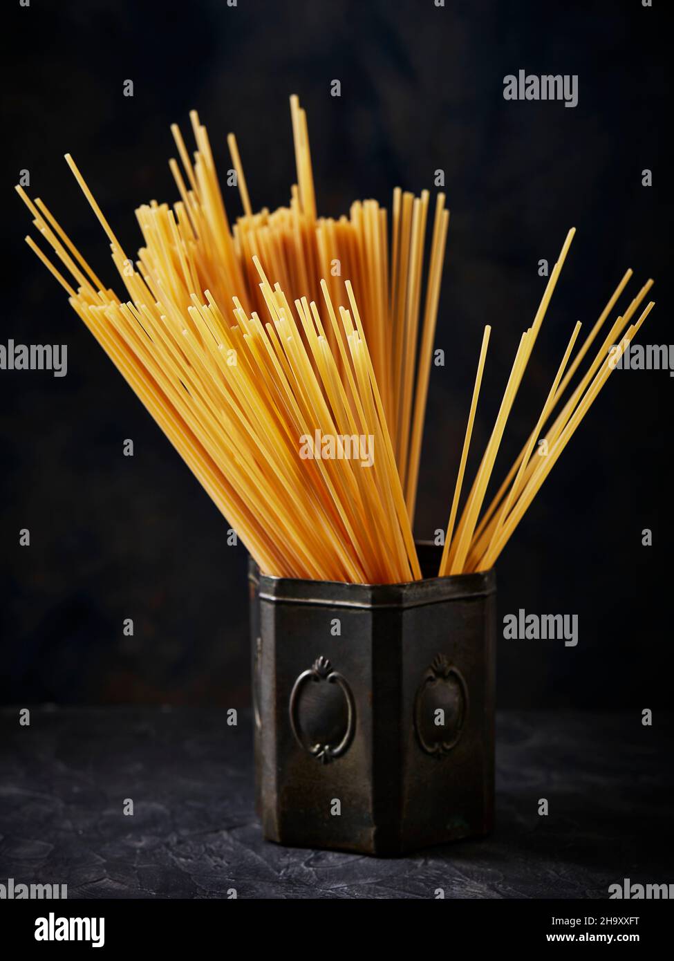 Spagetti in a rustic tin Stock Photo - Alamy