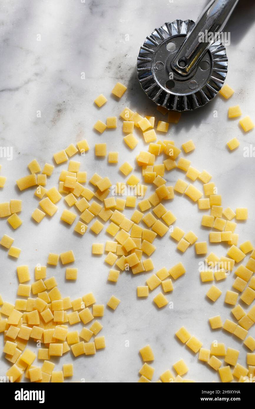 Pasta wheel cutter hi-res stock photography and images - Alamy