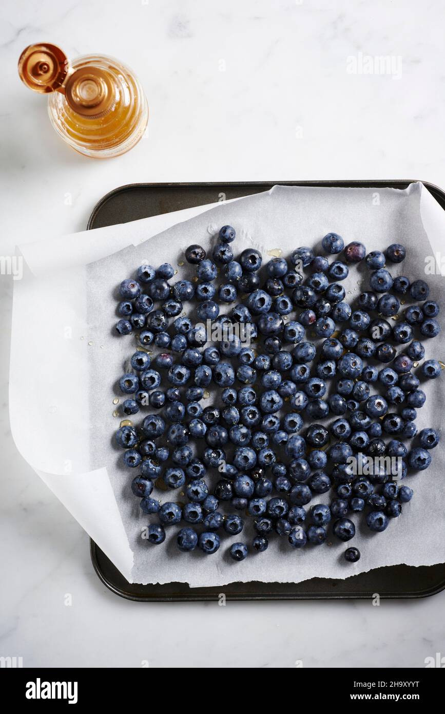 Lined tray hi-res stock photography and images - Alamy