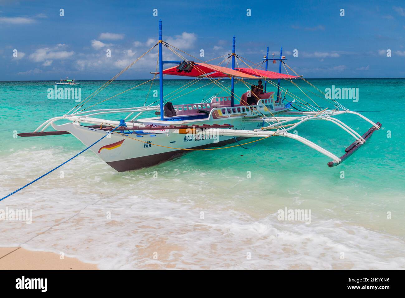 BORACAY, PHILIPPINES - FEBRUARY 2, 2018: Traditional paraw, double ...