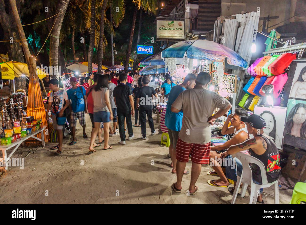 BORACAY, PHILIPPINES - FEBRUARY 2, 2018: Evening view of the White ...