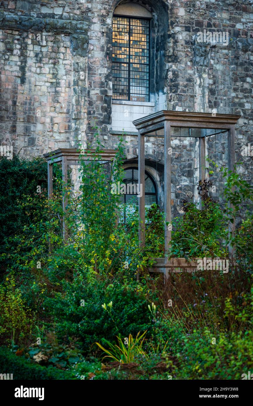 Christ church greyfriars garden london hi-res stock photography and ...