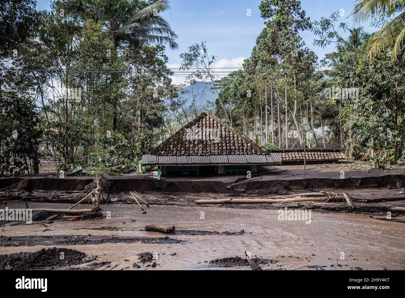 Semeru volcano 2021 hi-res stock photography and images - Alamy