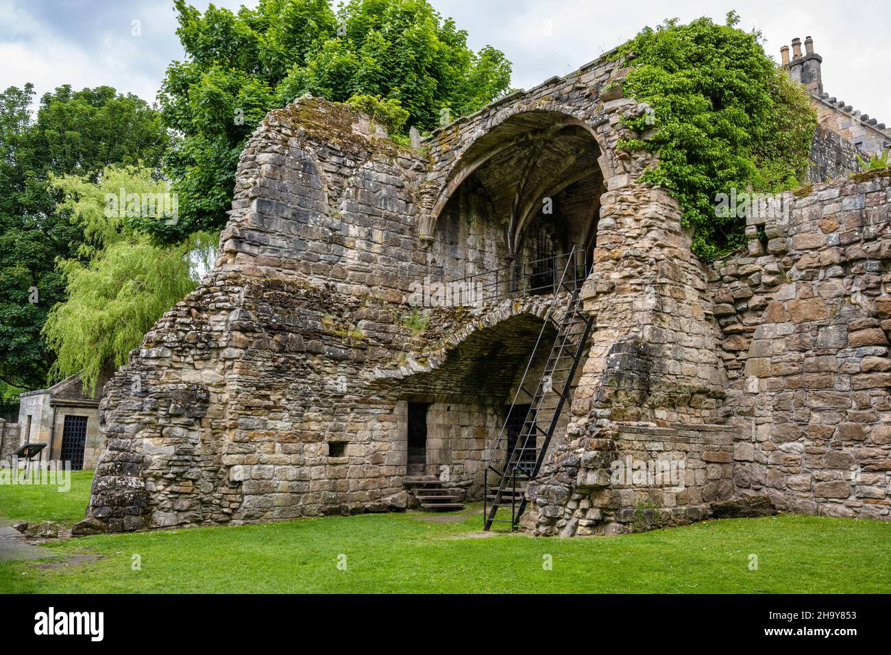Culross abbey scotland hi-res stock photography and images - Alamy