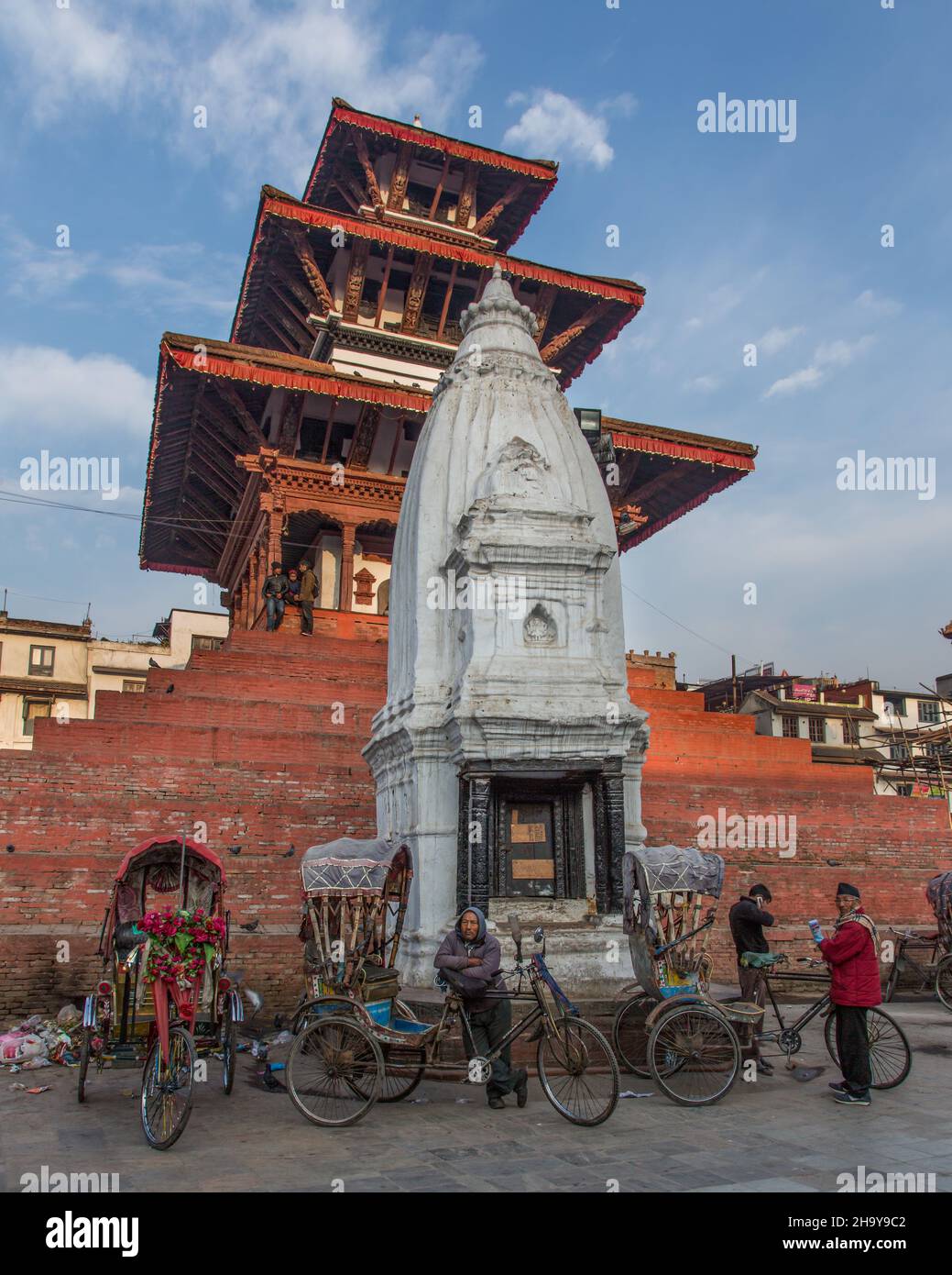 Carved stone hanuman hi-res stock photography and images - Alamy