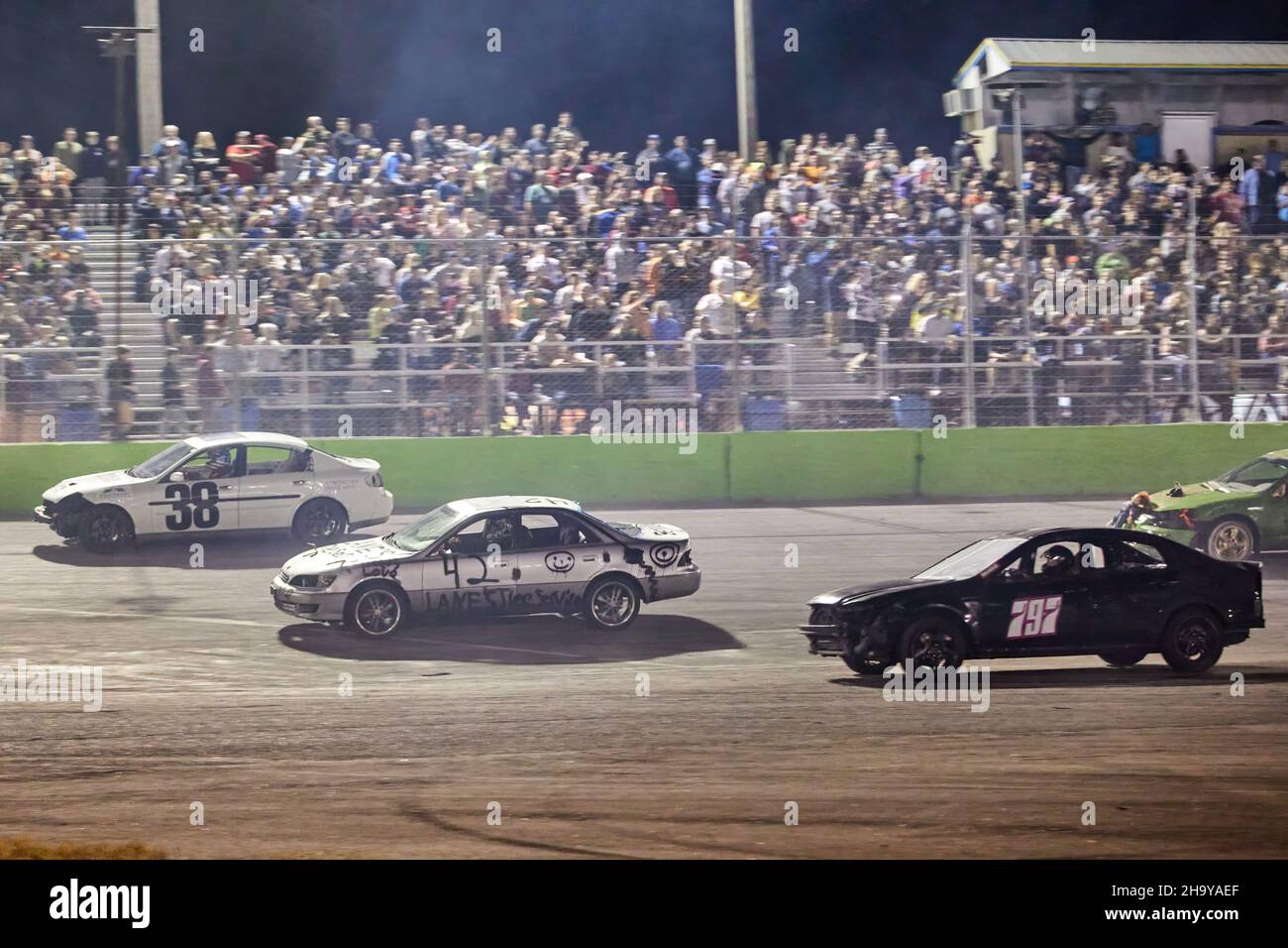 38 Lap Enduro. Motorcycles. Monster Truck. Van Derby. Burnout. Skid-car ...