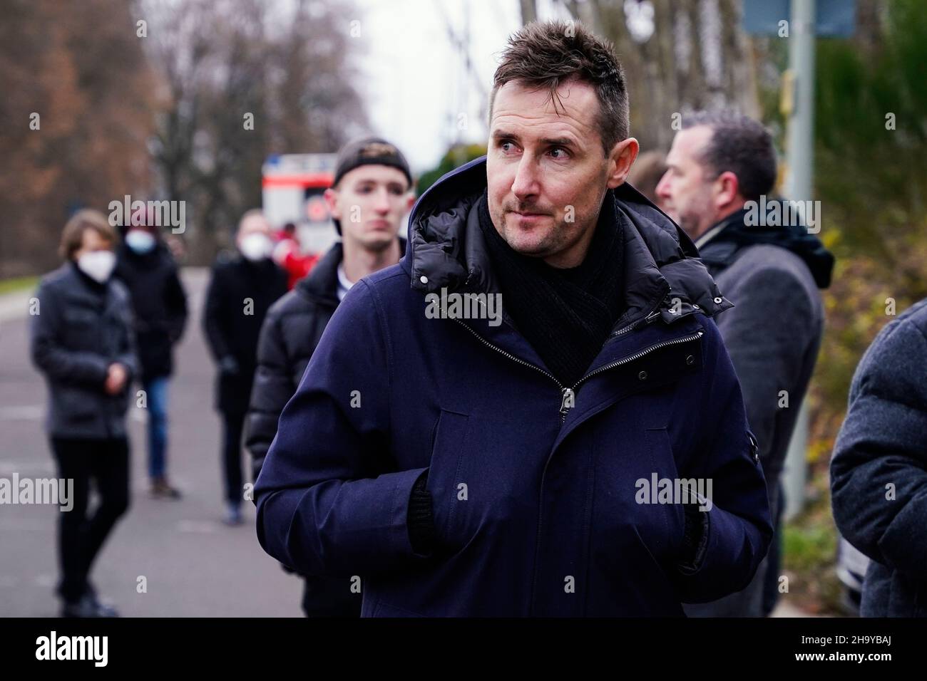 09 December 2021, Rhineland-Palatinate, Bruchmühlbach-Miesau: Soccer ...