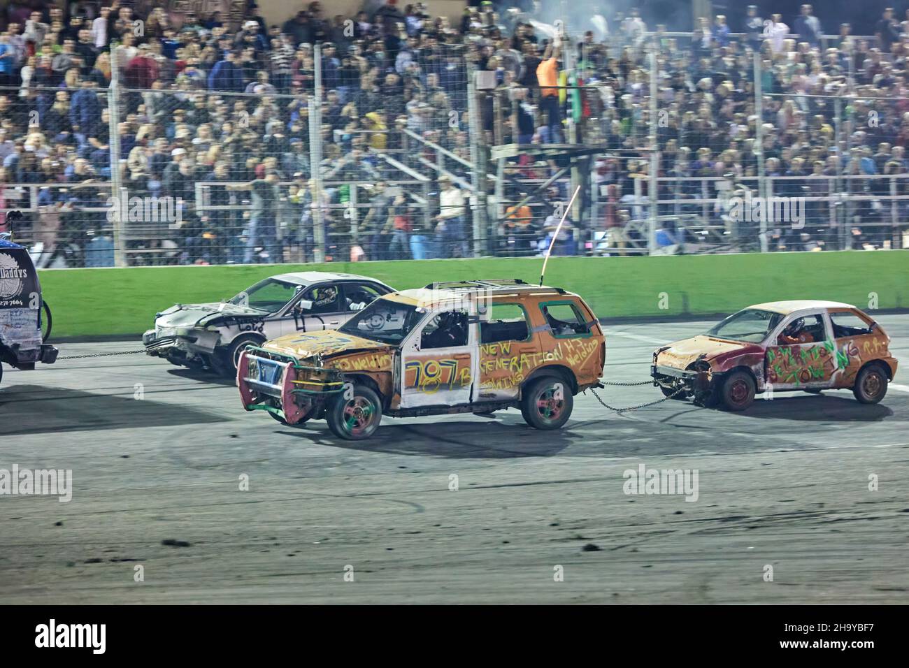38 Lap Enduro. Motorcycles. Monster Truck. Van Derby. Burnout. Skid-car ...