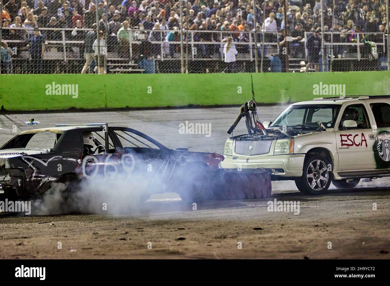 38 Lap Enduro. Motorcycles. Monster Truck. Van Derby. Burnout. Skid-car ...