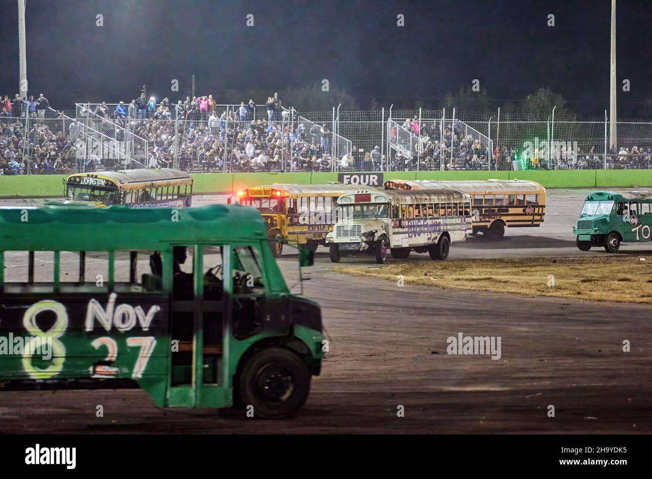 38 Lap Enduro. Motorcycles. Monster Truck. Van Derby. Burnout. Skid-car ...