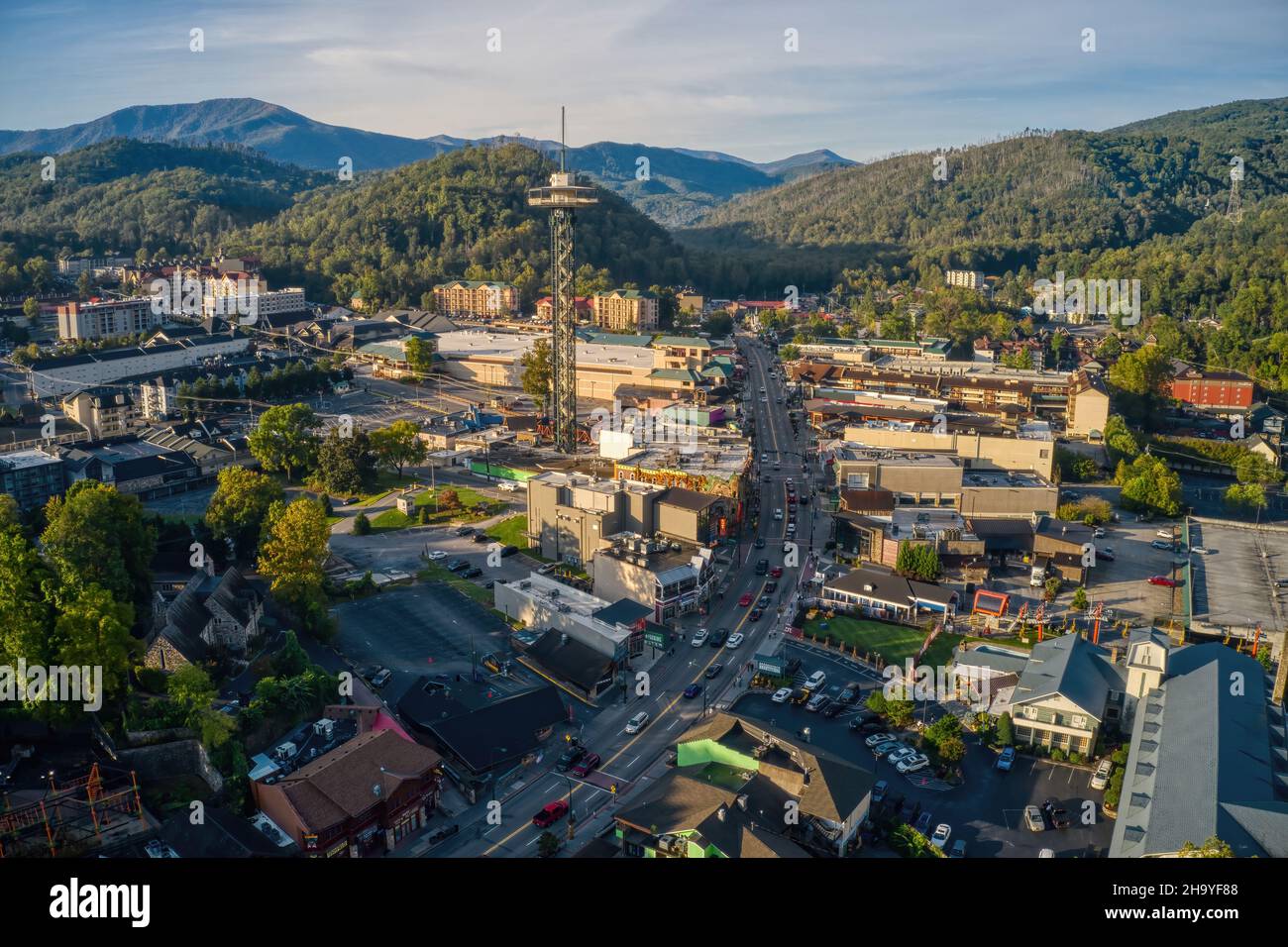 Aerial view downtown gatlinburg tennessee hi-res stock photography and ...
