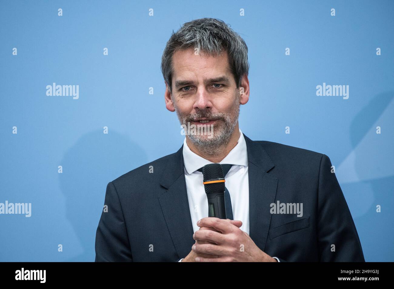 Berlin, Germany. 09th Dec, 2021. The new government spokesman Steffen ...