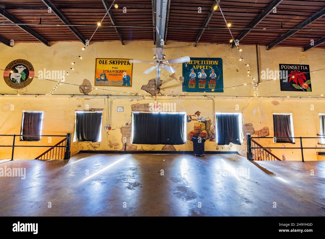 Oklahoma, DEC 5 2021 - Interior view of the weekly farmers market in ...