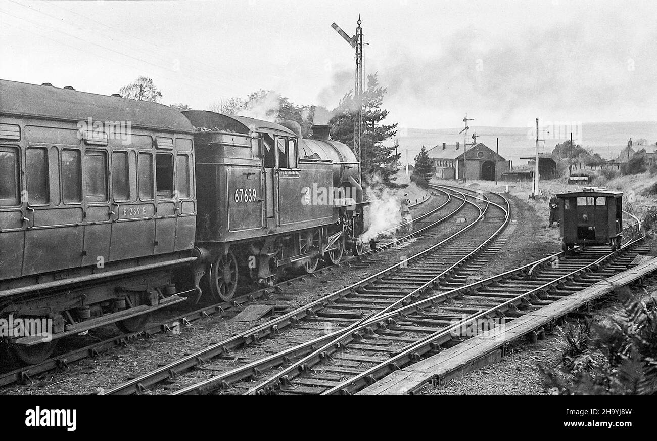 The image from a scanned monochrome negative is at Reedsmouth Railway ...