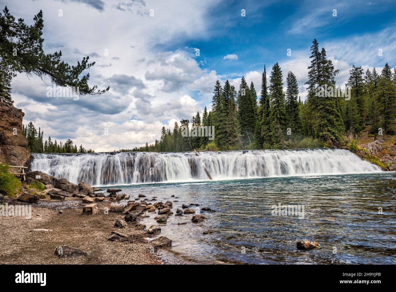 Cave Falls, Falls River, Yellowstone National Park, Wyoming, USA Stock ...