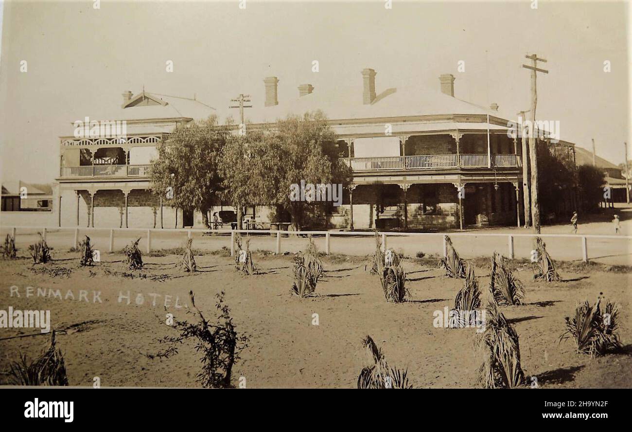 Renmark hotel hi-res stock photography and images - Alamy