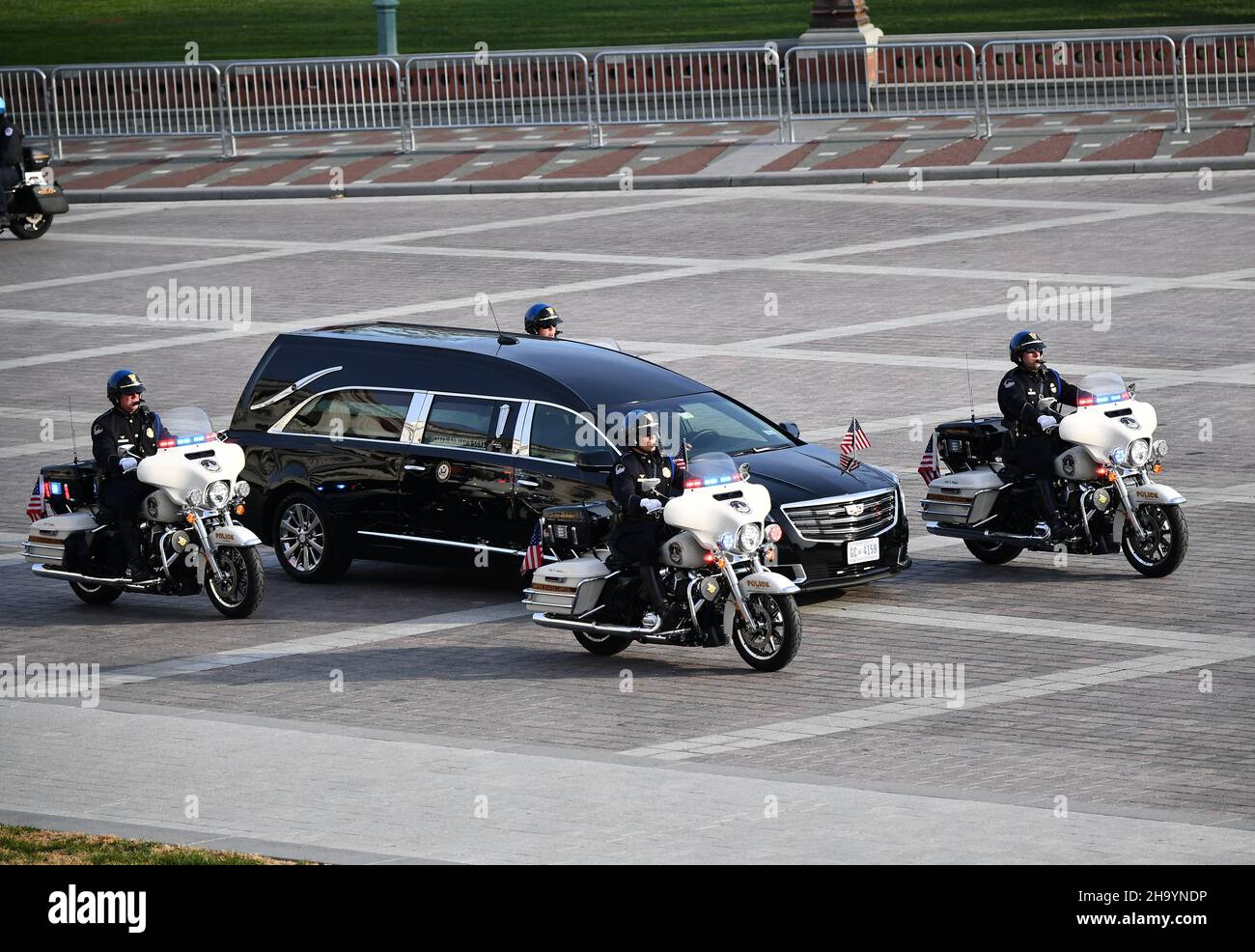 The casket of former US senator Bob Dole arrives at the US Capitol in ...