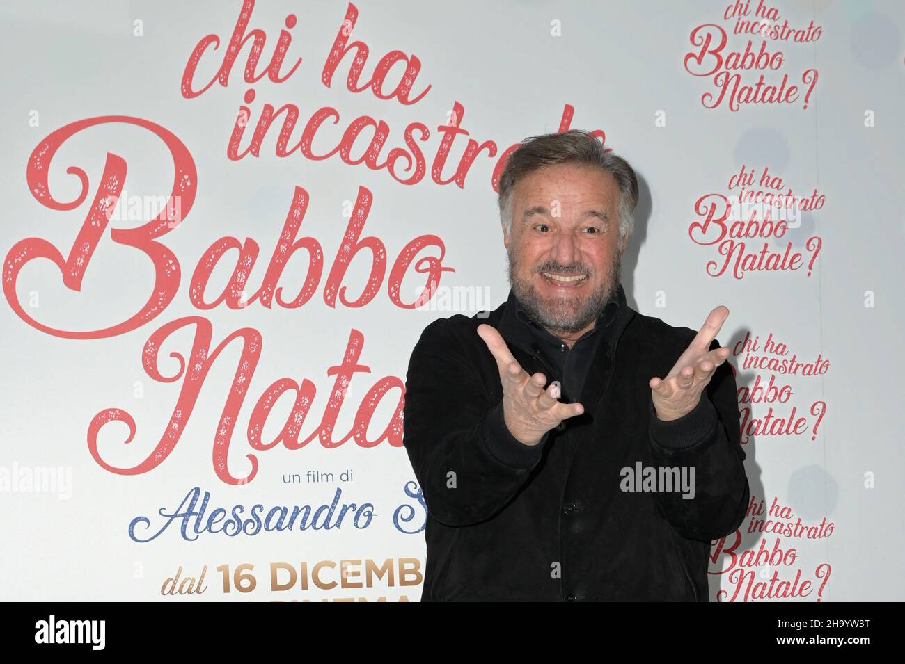 Christian De Sica attends the photocall for the movie Chi ha incastrato ...