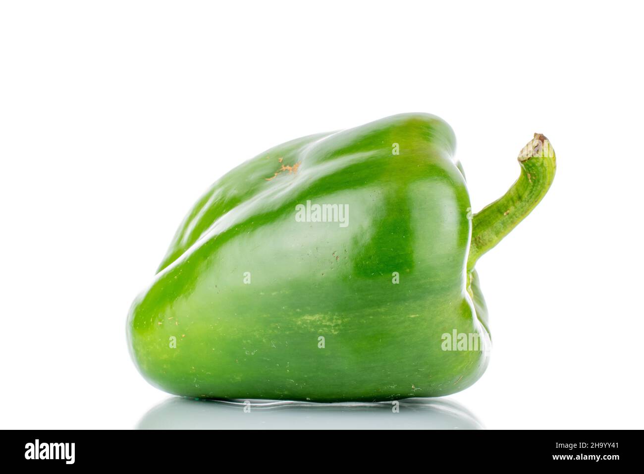 One sweet green pepper, close-up, isolated on white Stock Photo - Alamy