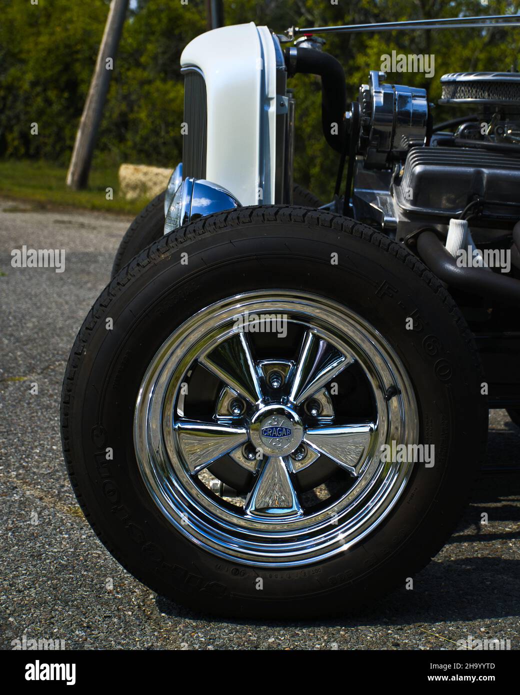 Vertical shot of a wheel of a retro car Stock Photo - Alamy