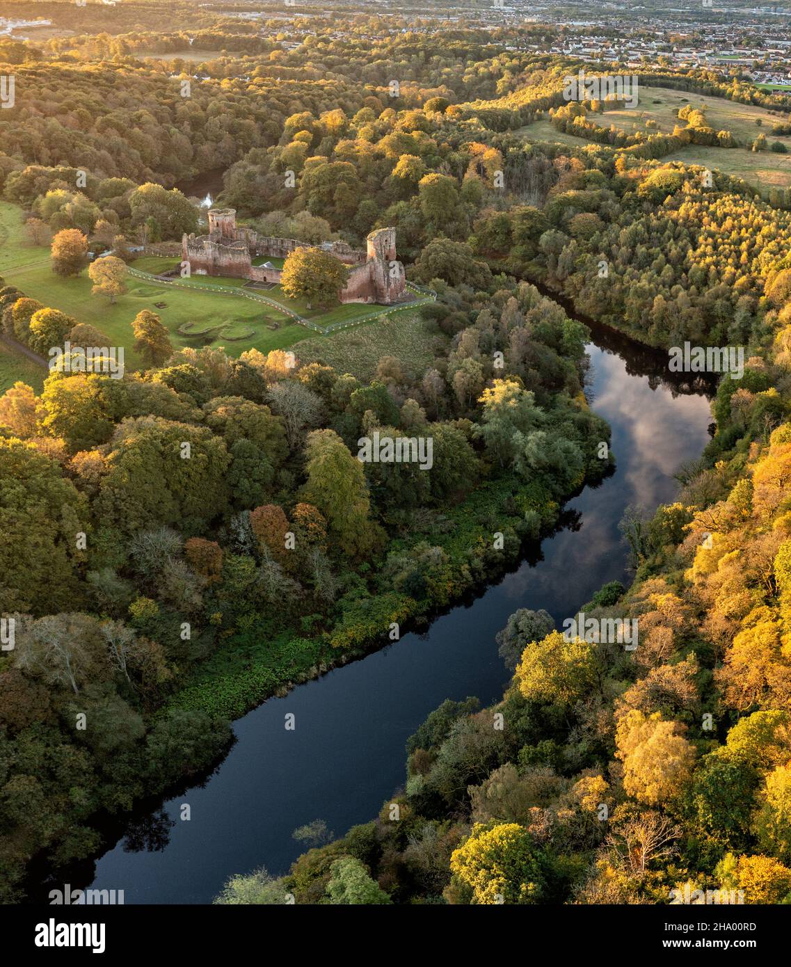 Bothwell Castle, River Clyde, Lanarkshire, Scotland, UK Stock Photo - Alamy