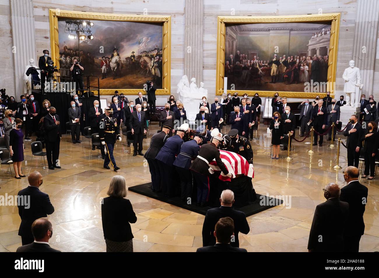Washington, USA. 09th Dec, 2021. The casket of former Republican ...